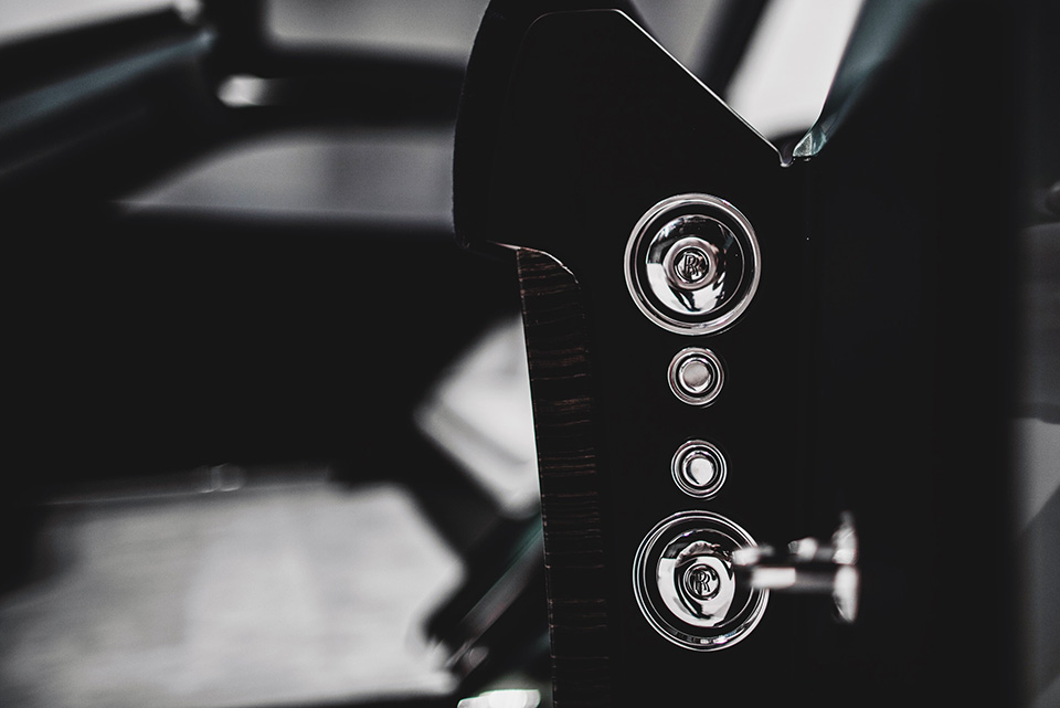 Here’s a Closer Look at the Insane Rolls-Royce 103EX Concept...*