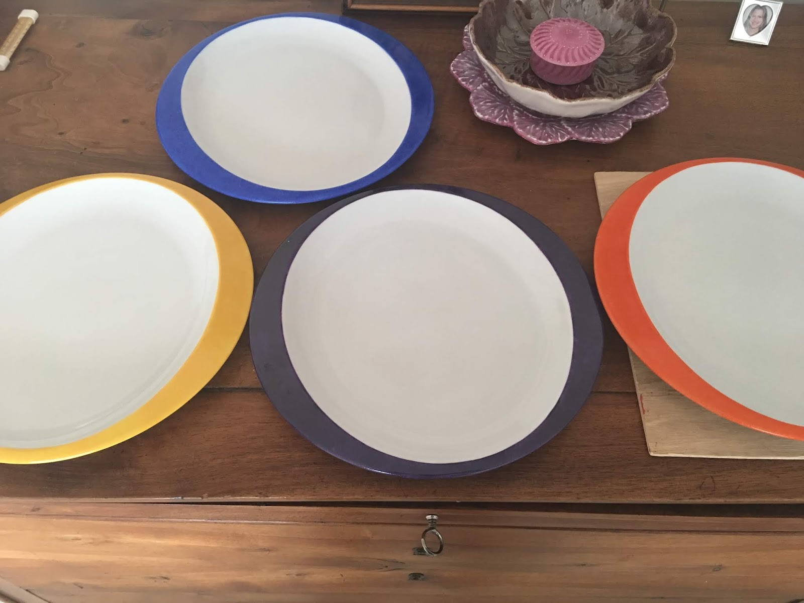 Passion, peinture et porcelaine: Des assiettes modernes