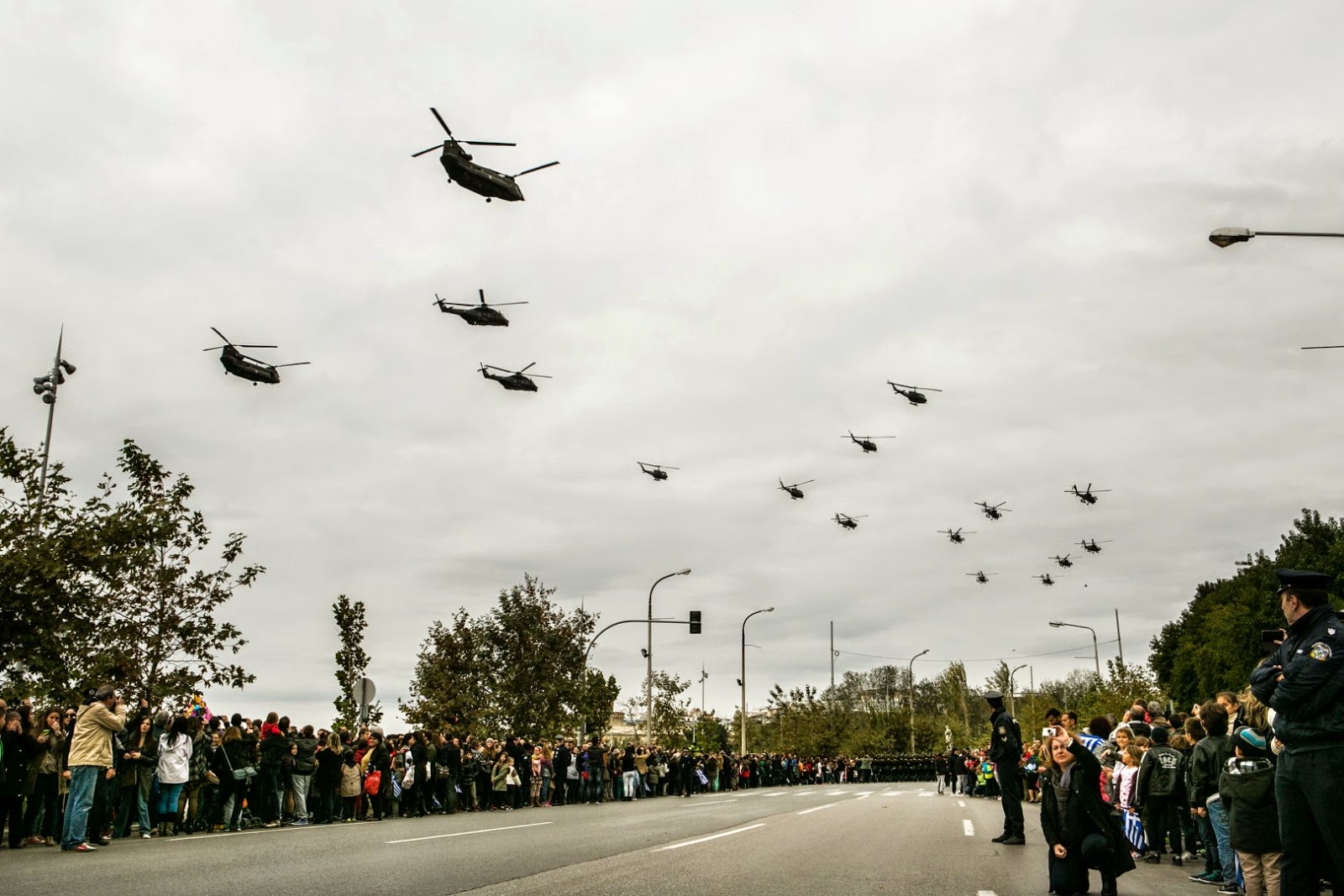 Φωτογραφίες από τη στρατιωτική παρέλαση στην Θεσσαλονικη - ΣΤΡΑΤΙΩΤΙΚΑ ...
