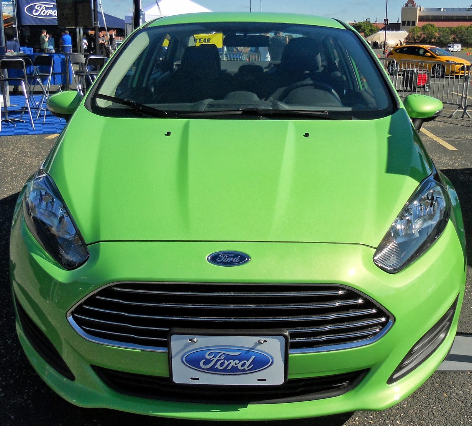 AutomoZeal: Ford Focus ST vs. Ford Fiesta ST