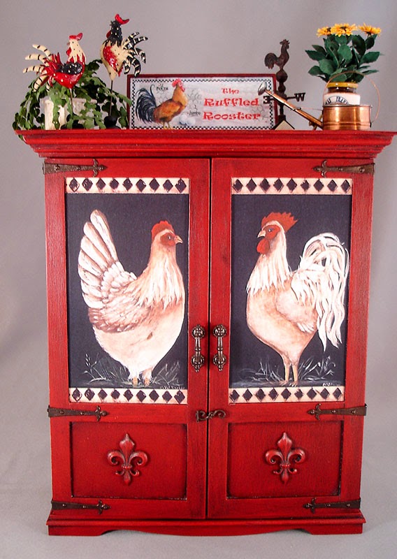 Good Sam Showcase of Miniatures: Exhibit: The Ruffled Rooster