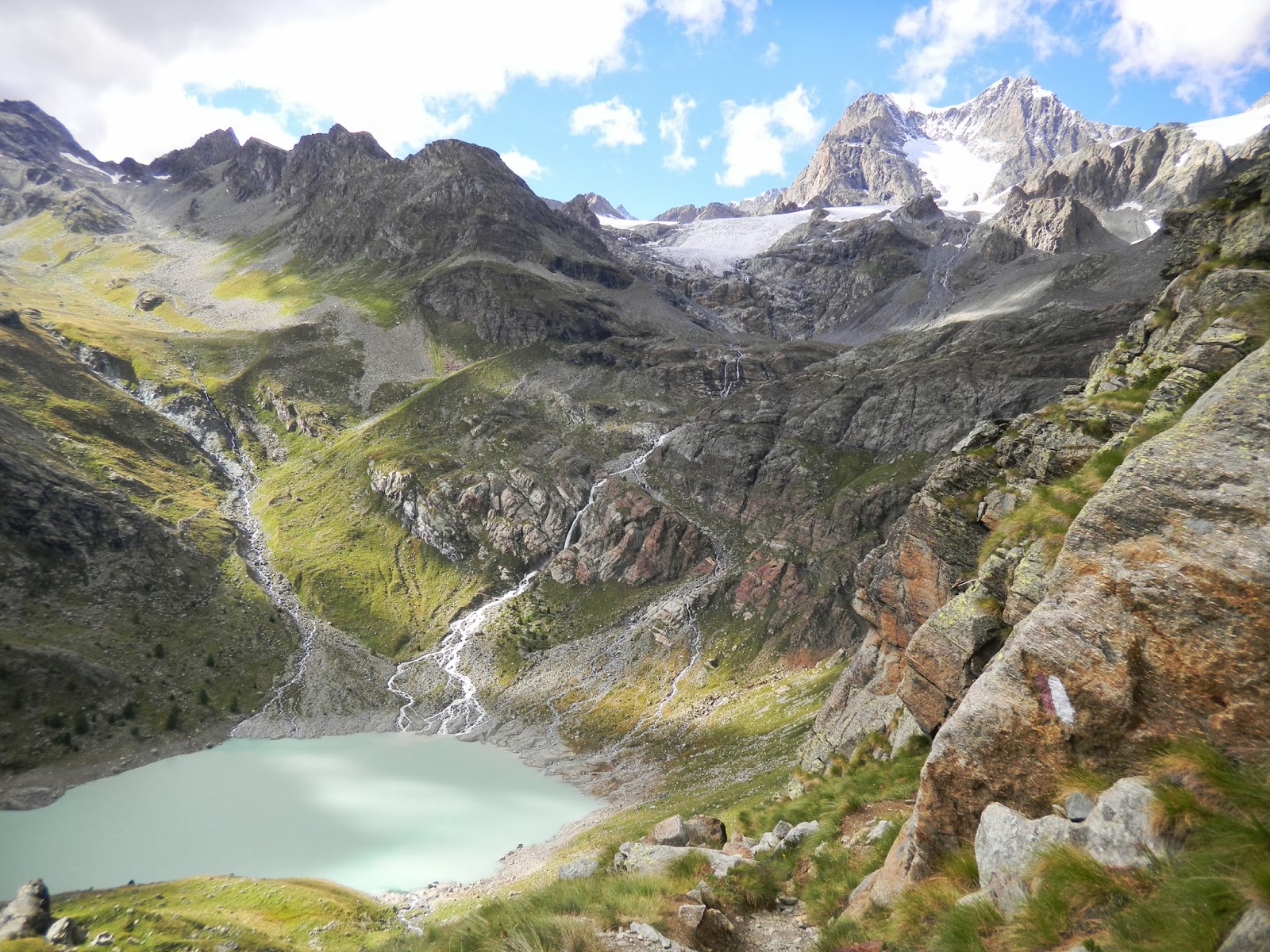 Piccoli Sentieri: Monte Forato, quando la Natura dà spettacolo.