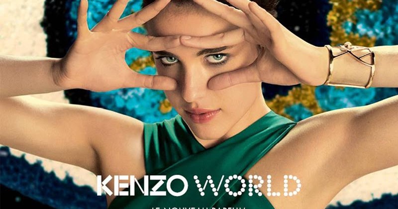 Pubblicità profumo Kenzo World con modella dal vestito verde
