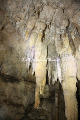 El Blog de La Curuxa del Sueve: CUEVA DE PANDO