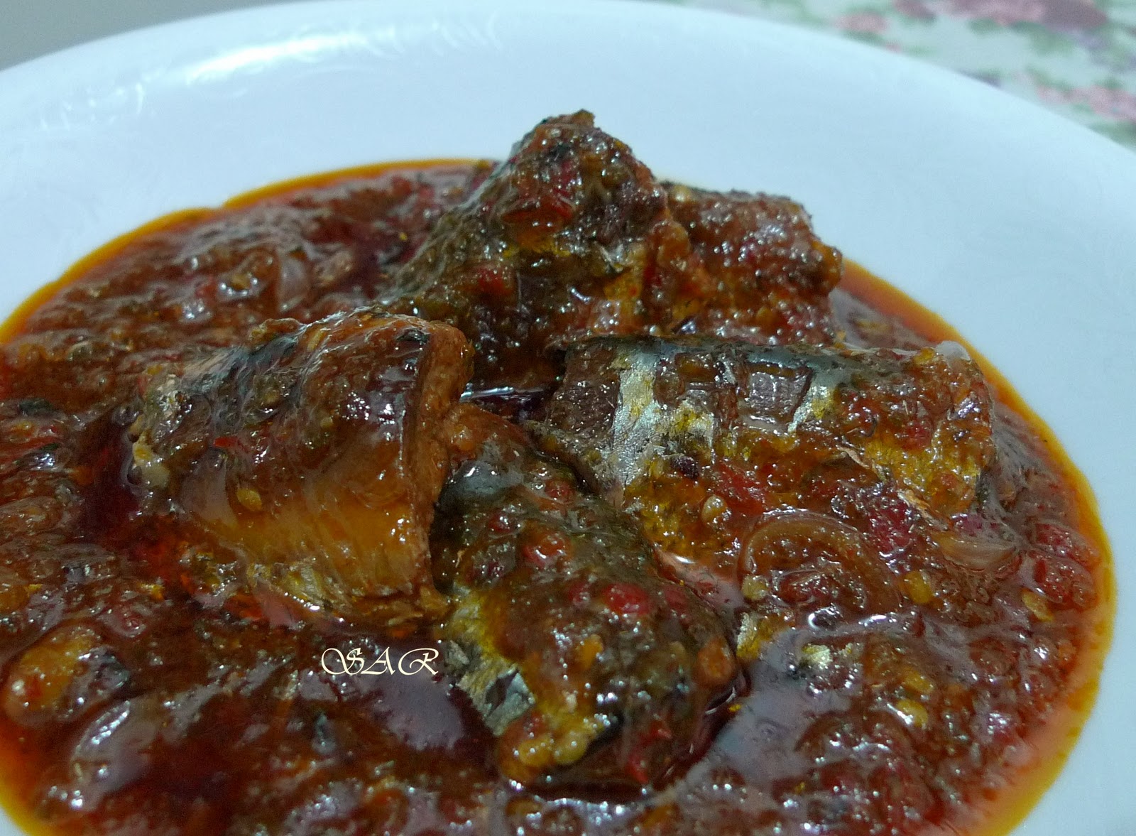 Ibu Sham: Ikan Sardin Goreng Berlada - lauk catuan setin sebulan