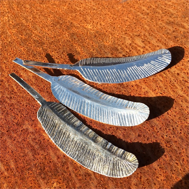 Rustnstuff: Quietly making metal feathers