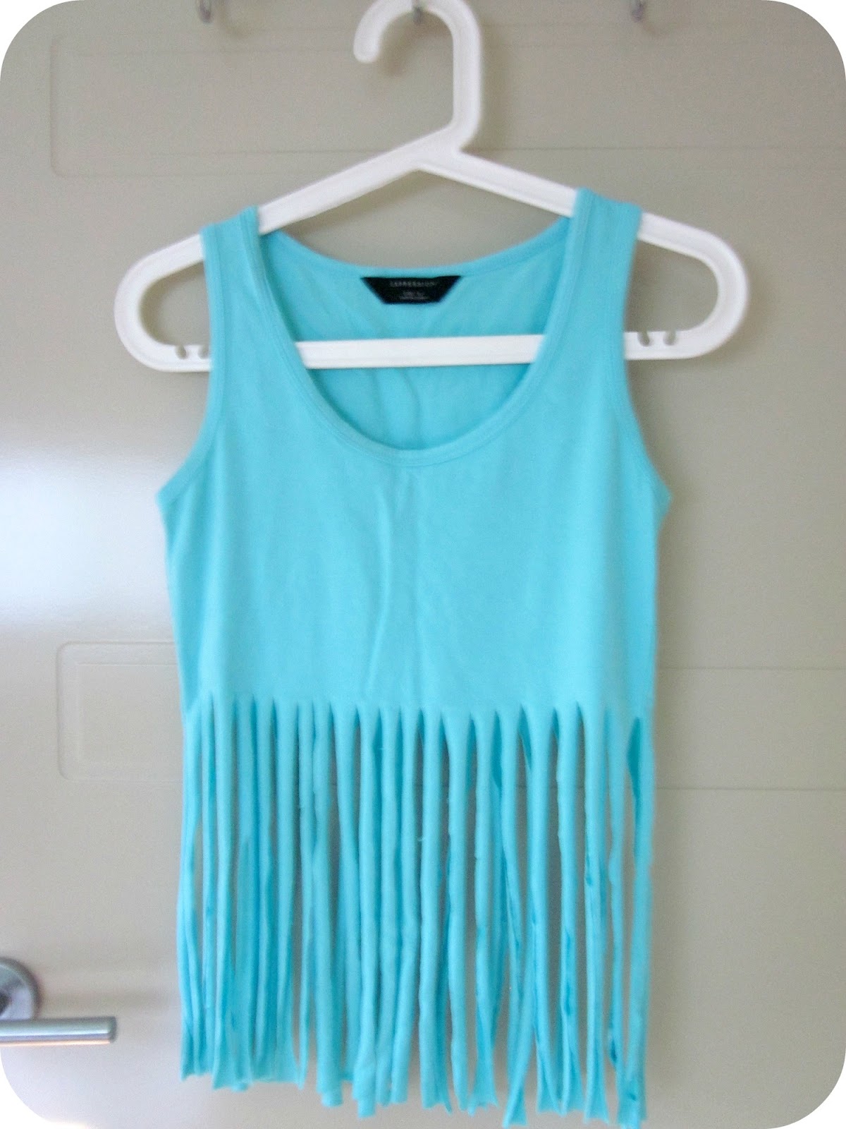 Ty's Blog of Epiphanies: Wicked Wednesday: DIY Knotted Crop Top Tutorial