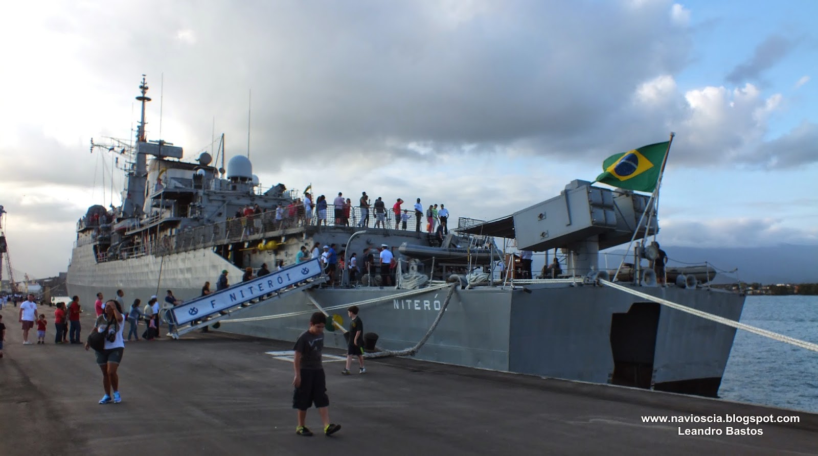 Navios de Santos & CIA: Navio FRAGATA NITERÓI F40