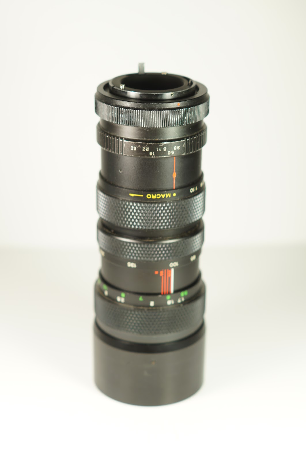 Soligor 85-205mm f/3.8 Telephoto Lens Zoom for FD Mount