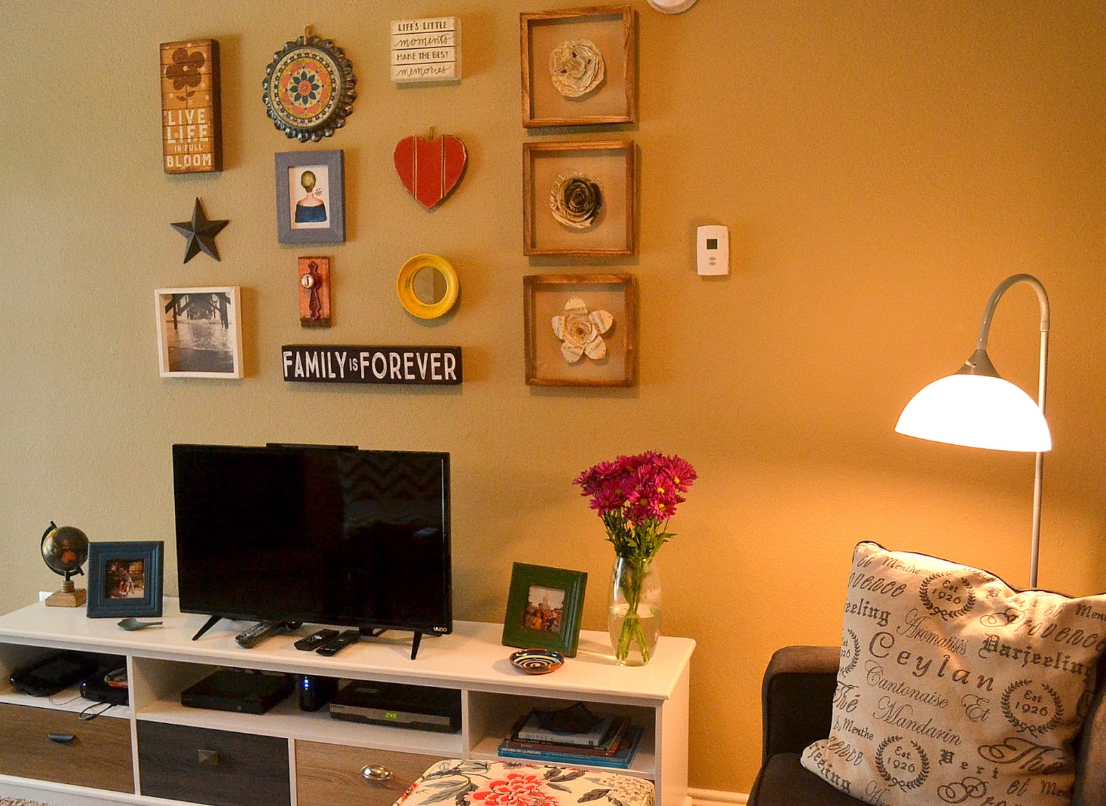 Yarisi and Co The Blog: Mi Pared Bonita ♥