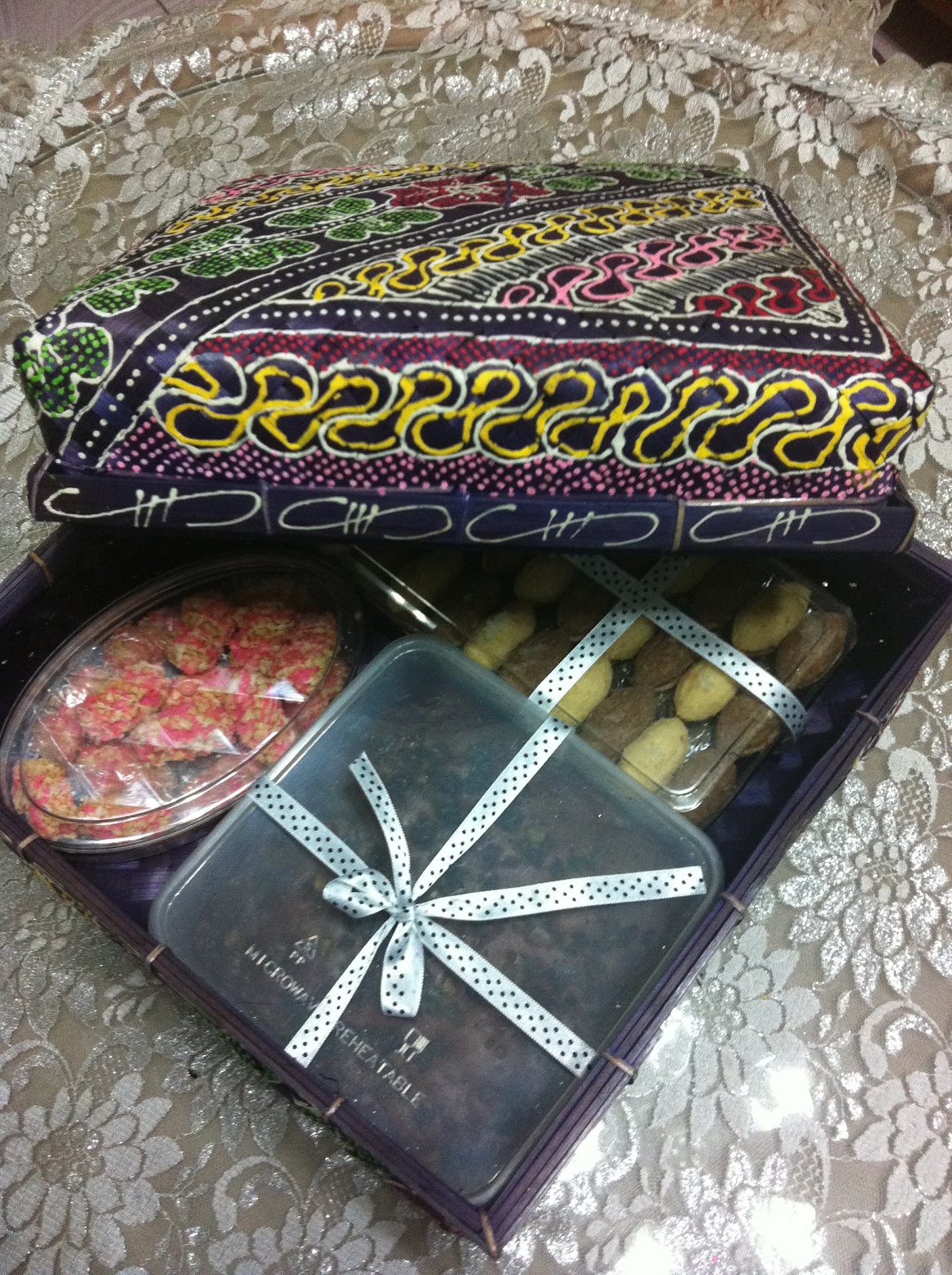 PhiaGifts: Hamper Raya, Buah Tangan Hari Raya