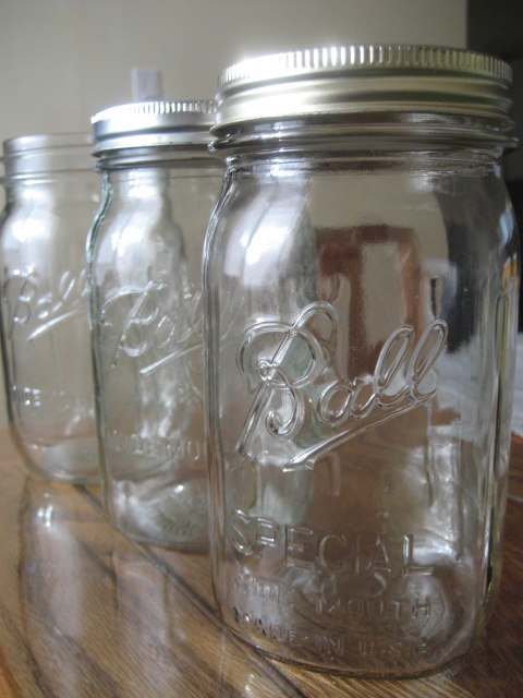 Six Balloons Vintage Delights: Vintage Ball Mason Jars!