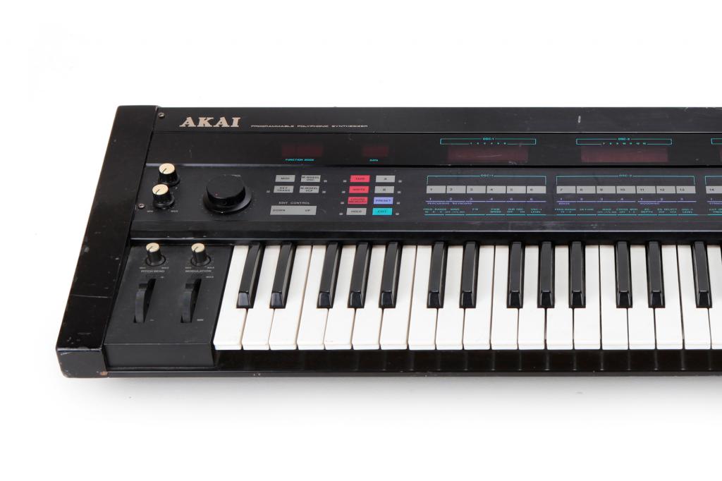 MATRIXSYNTH: Akai AX80 Vintage Analog Synth