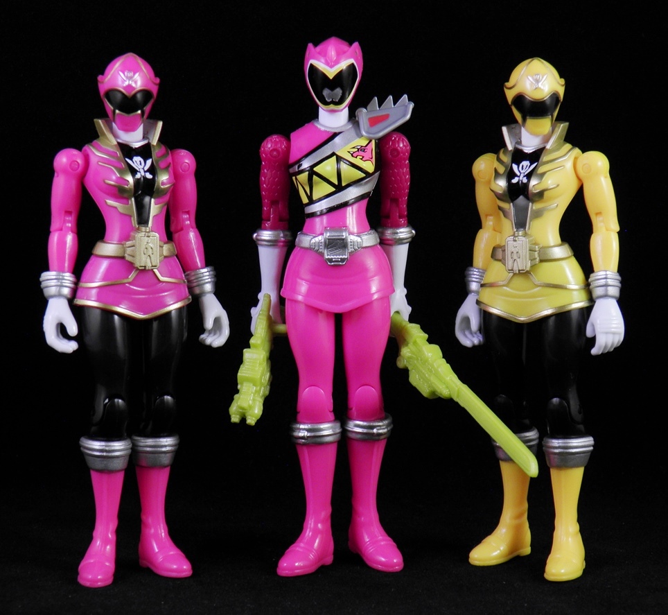 She's Fantastic: Power Rangers Dino Charge PINK RANGER!