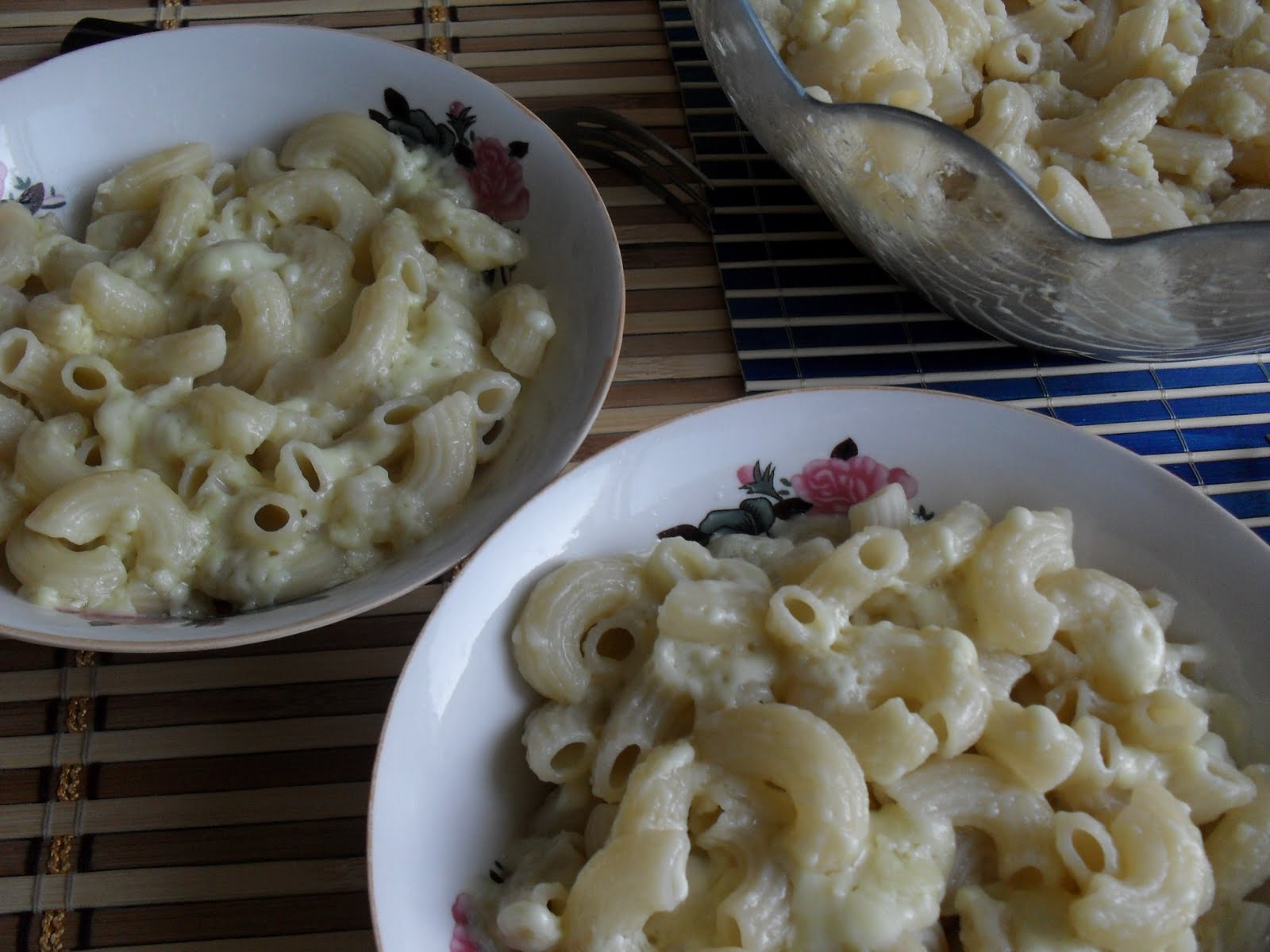 Macaroane cu branza de oaie