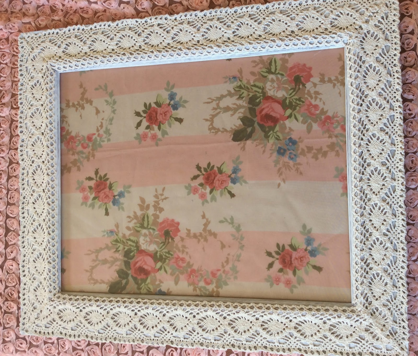 The Bluebirds are Nesting...: Frame make over.