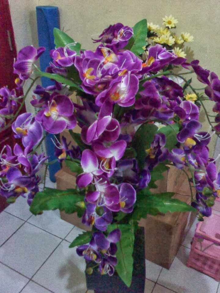 Anggrek Besar (1 lusin) ~ Bunga Plastik Eksotis