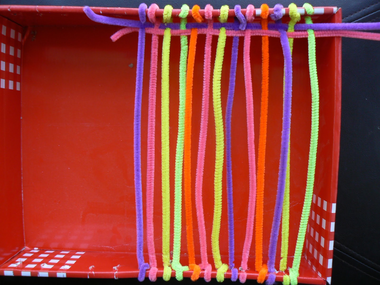 Pipe Cleaner Weaving at Madeline Hardwicke blog