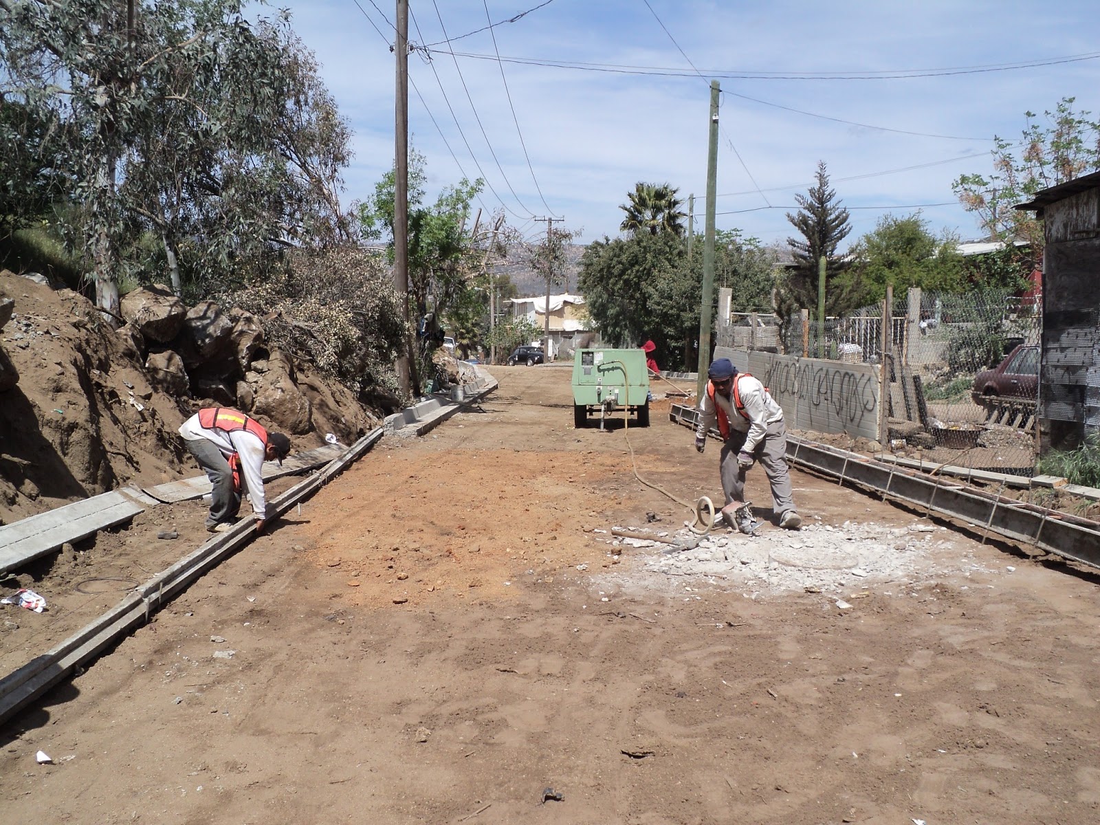 ARRASANDO LA NOTICIA: ATIENDE GOBIERNO MUNICIPAL VIALIDADES DE LA COL ... ARRASANDO LA NOTICIA: ATIENDE GOBIERNO MUNICIPAL VIALIDADES DE LA COL ...