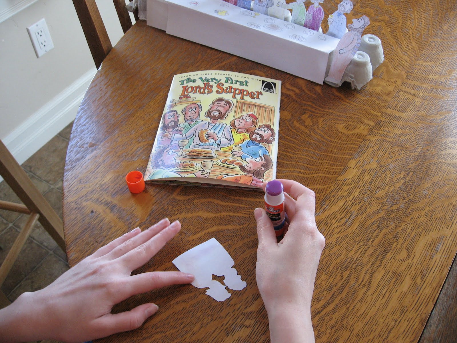 Almost Unschoolers: The Very First Lord's Supper - Book and Craft