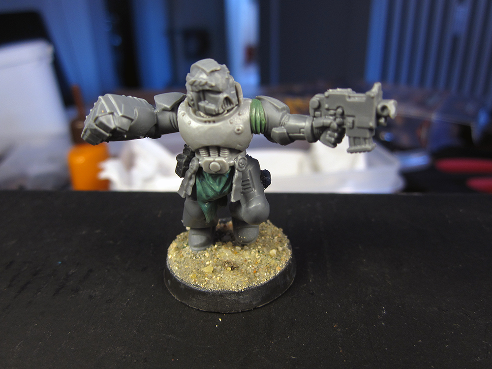 Dorn's Arrow: Crimson Fists - Captain Cortez - Construction