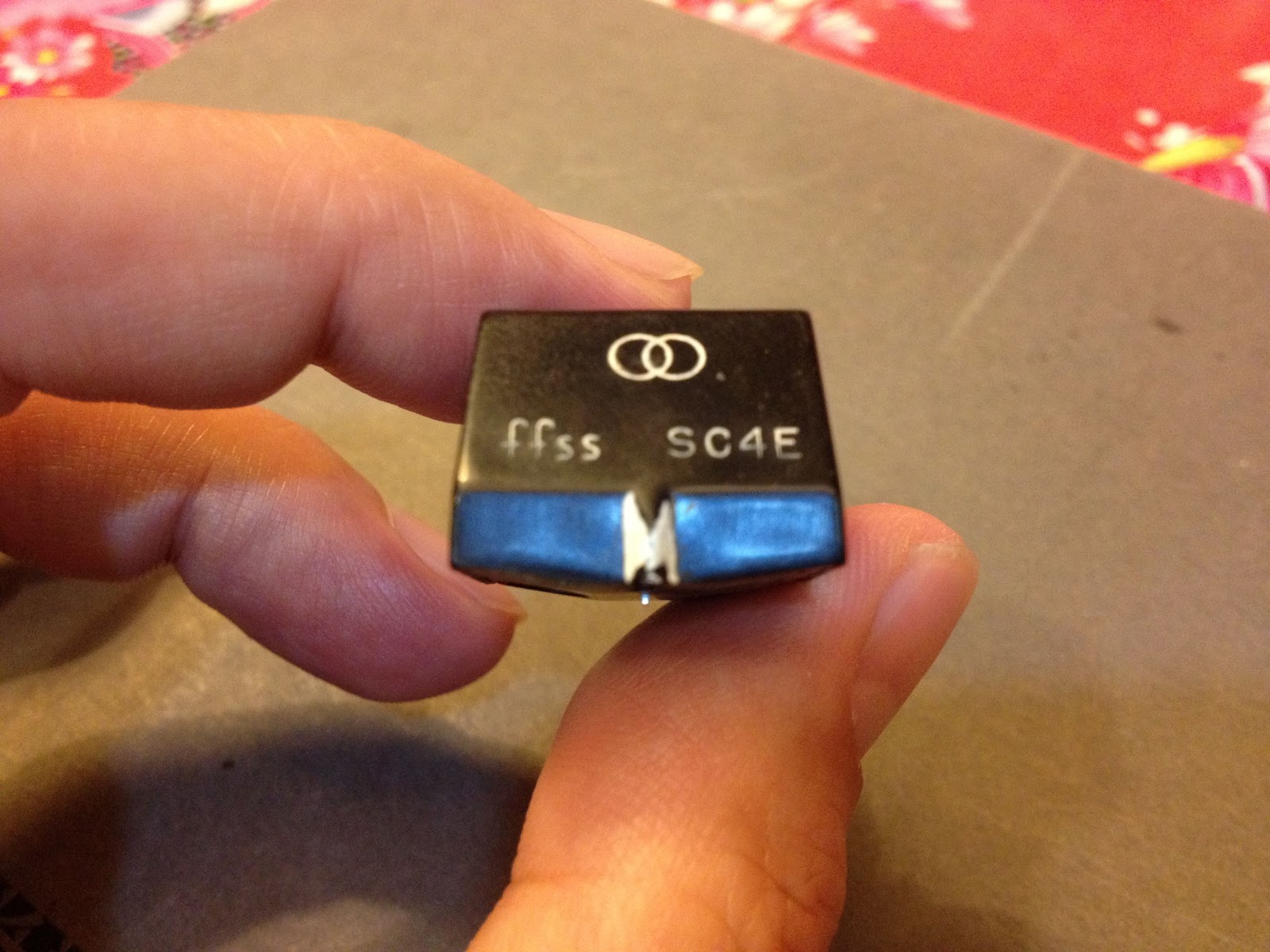 TWOGOODEARS - トゥーグッドイアーズ: Decca FFSS SC4E