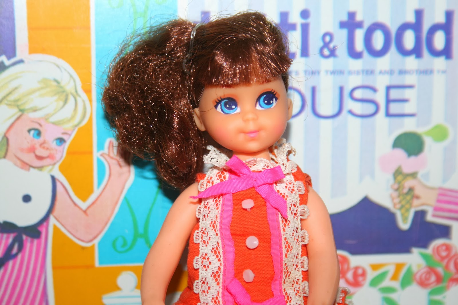 PLANET OF THE DOLLS: Doll-A-Day 13: Pretty Pairs Angie