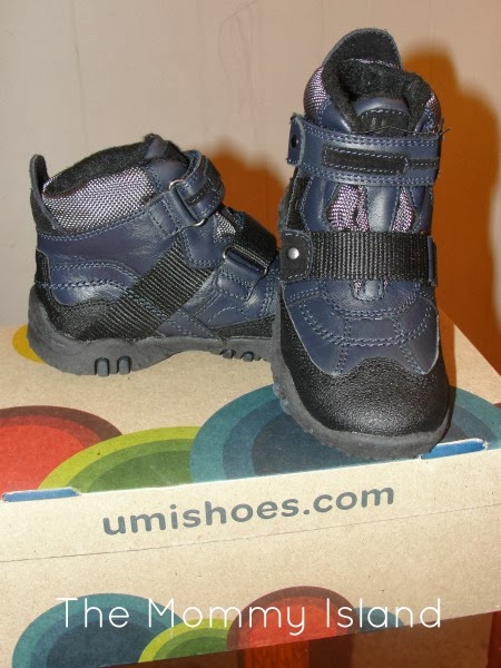 The Mommy Island: Kid-Friendly Style Umi Shoes Review