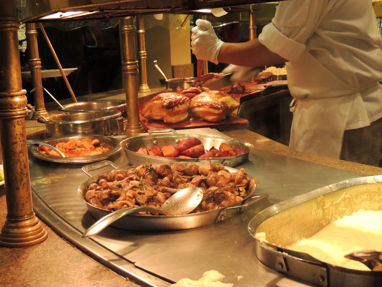 Eat Drink And Be Me: Le Village Buffet - Paris Resort & Casino