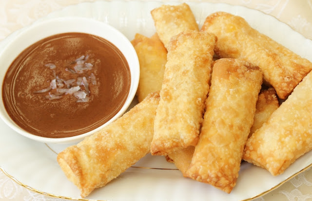 Fruity Spring Rolls (with Chocolate Ginger Sauce) | Beela Bakes