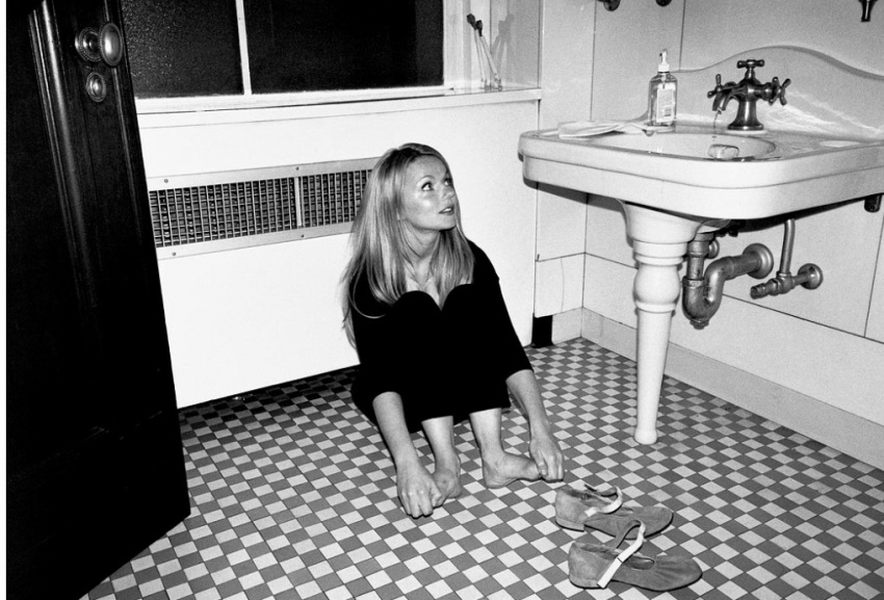 Dean Freeman – Mírame y sé color