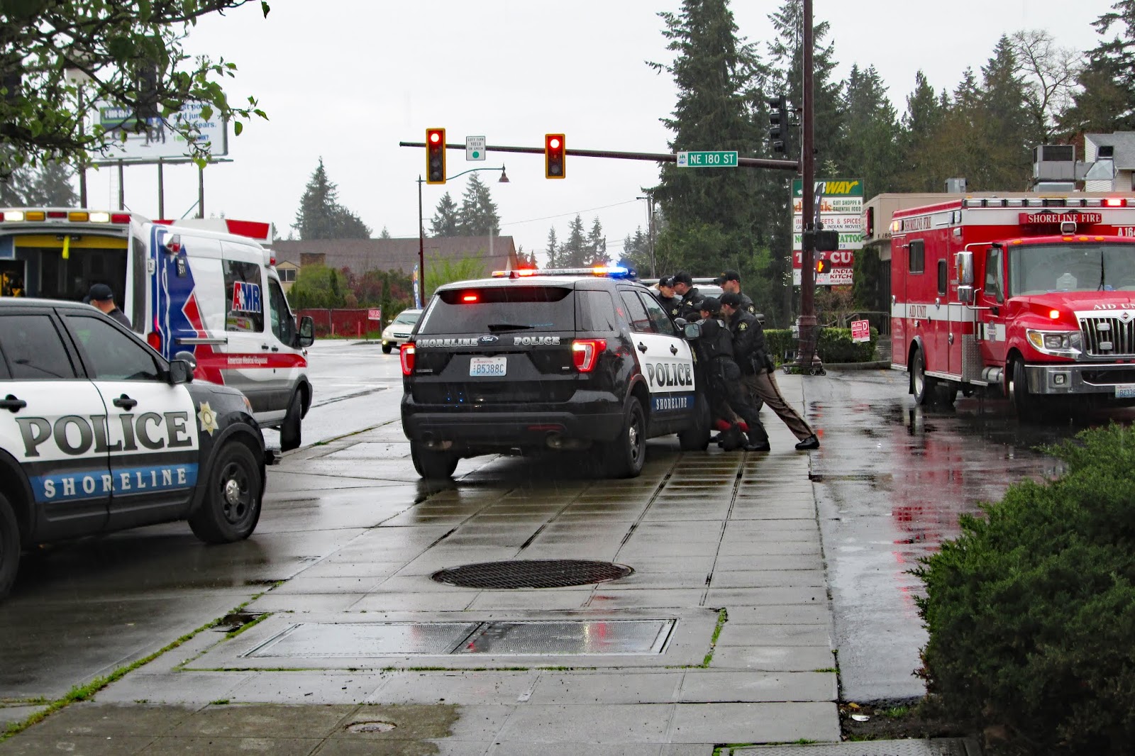 Shoreline Area News: Photos: Shoreline Police and Medic incident in ...