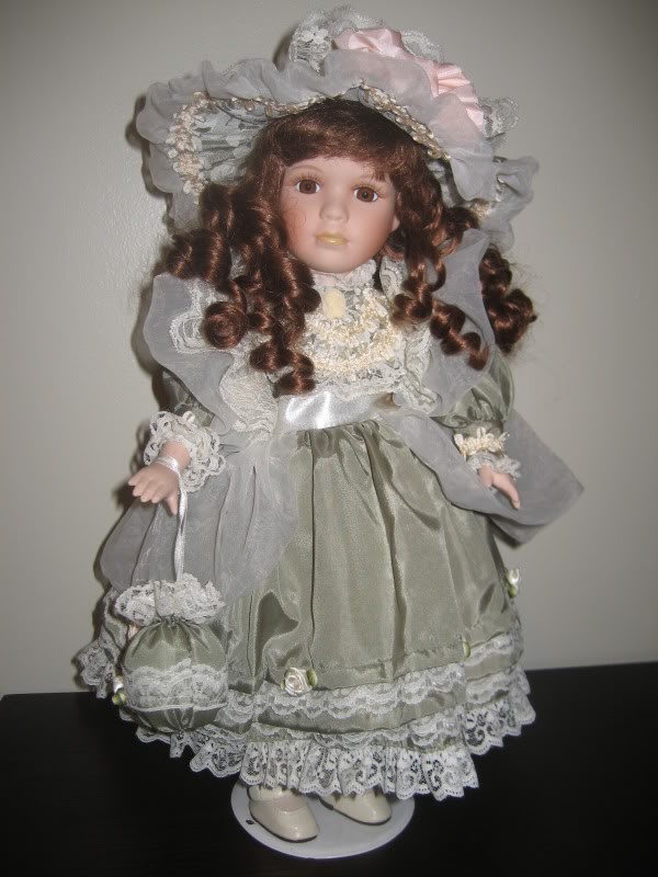 ITEMS FOR SALE!!!: BEAUTIFUL PORCELAIN DOLLS!-$15 EACH