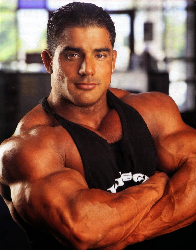 Muscle Gods: Mike Dragna