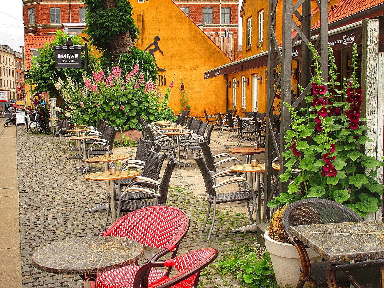 Valby og København, før og nu: Blomstrende Valby