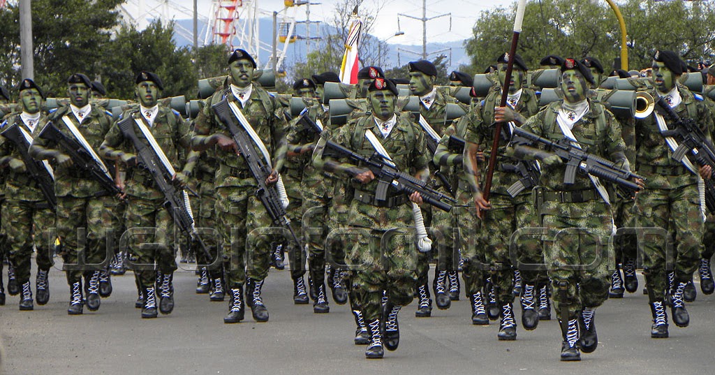 La Escuela de Lanceros gradúo los cursos Nº 418 y 419 - Webinfomil