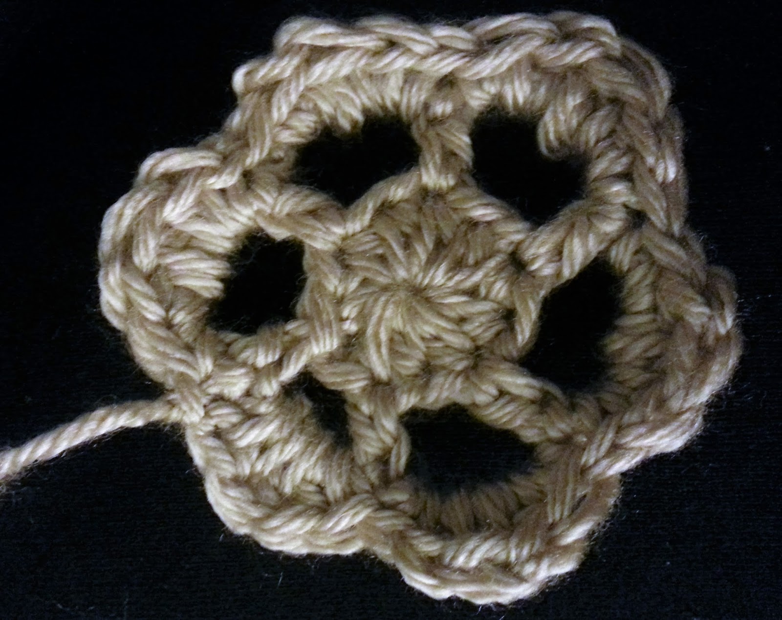 The Home Stretch: Foundation Single Crochet Flower Headband::: FREE ...