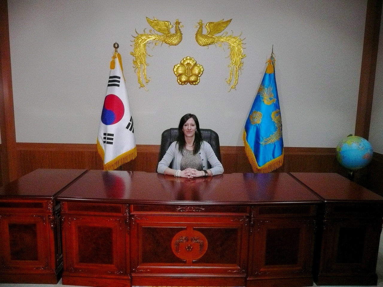 Alex on the Loose: Cheung Wa Dae with the Worldwide Korea Bloggers