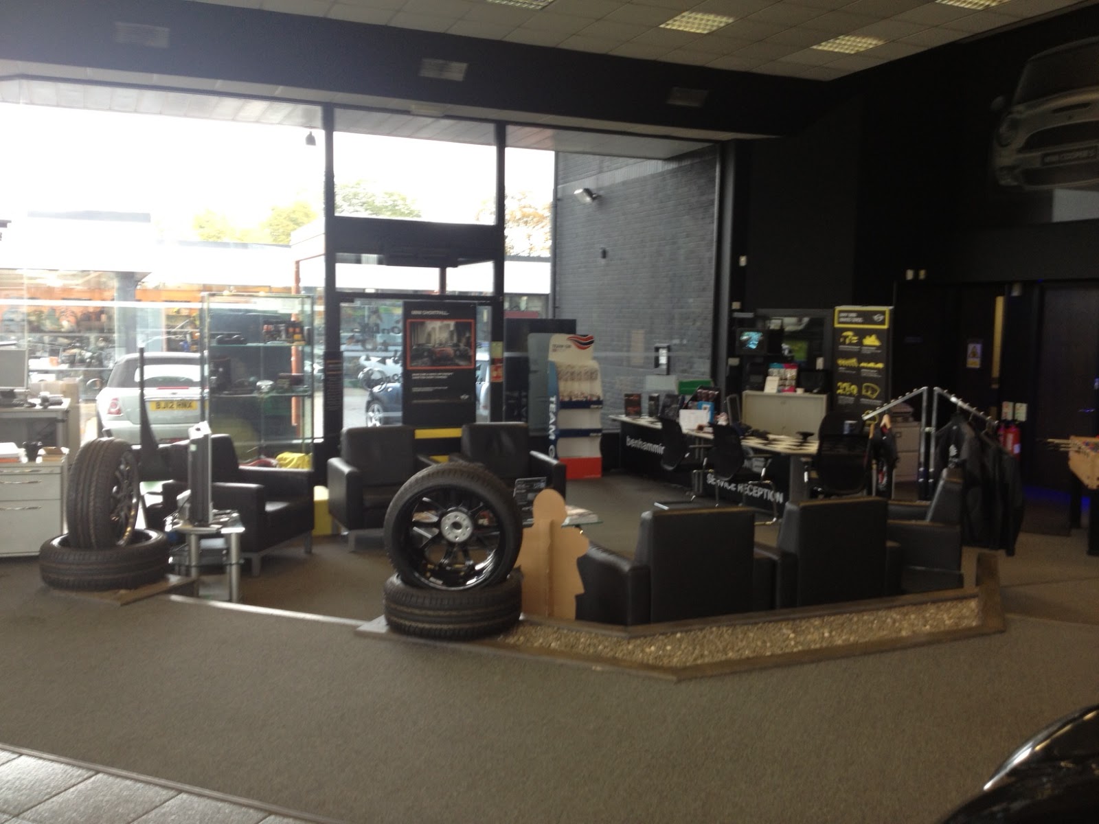 MINI Dealership Wolverhampton | Mini Dream Team