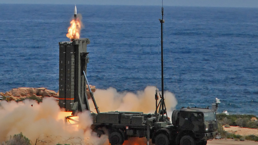 MBDA ofrece sus sistemas antiaéreos de corto, mediano y largo alcance a ...