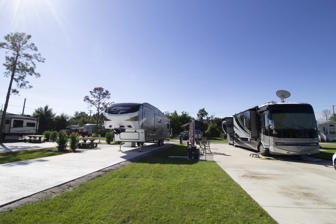 Passport America Site Seers: River Vista RV Village, A Cove Resort ...