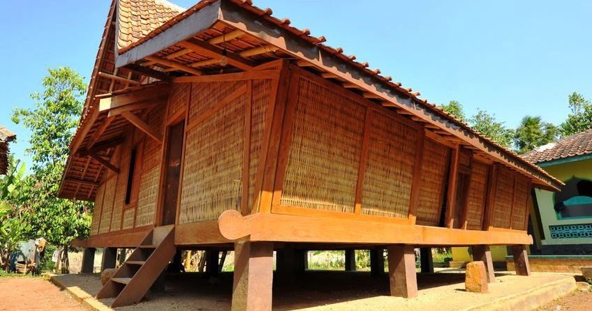 Rumah Gunting Capit Adat