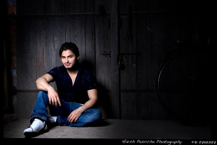 Dare to bare : Hot Indian TV Actors : Anas Khan