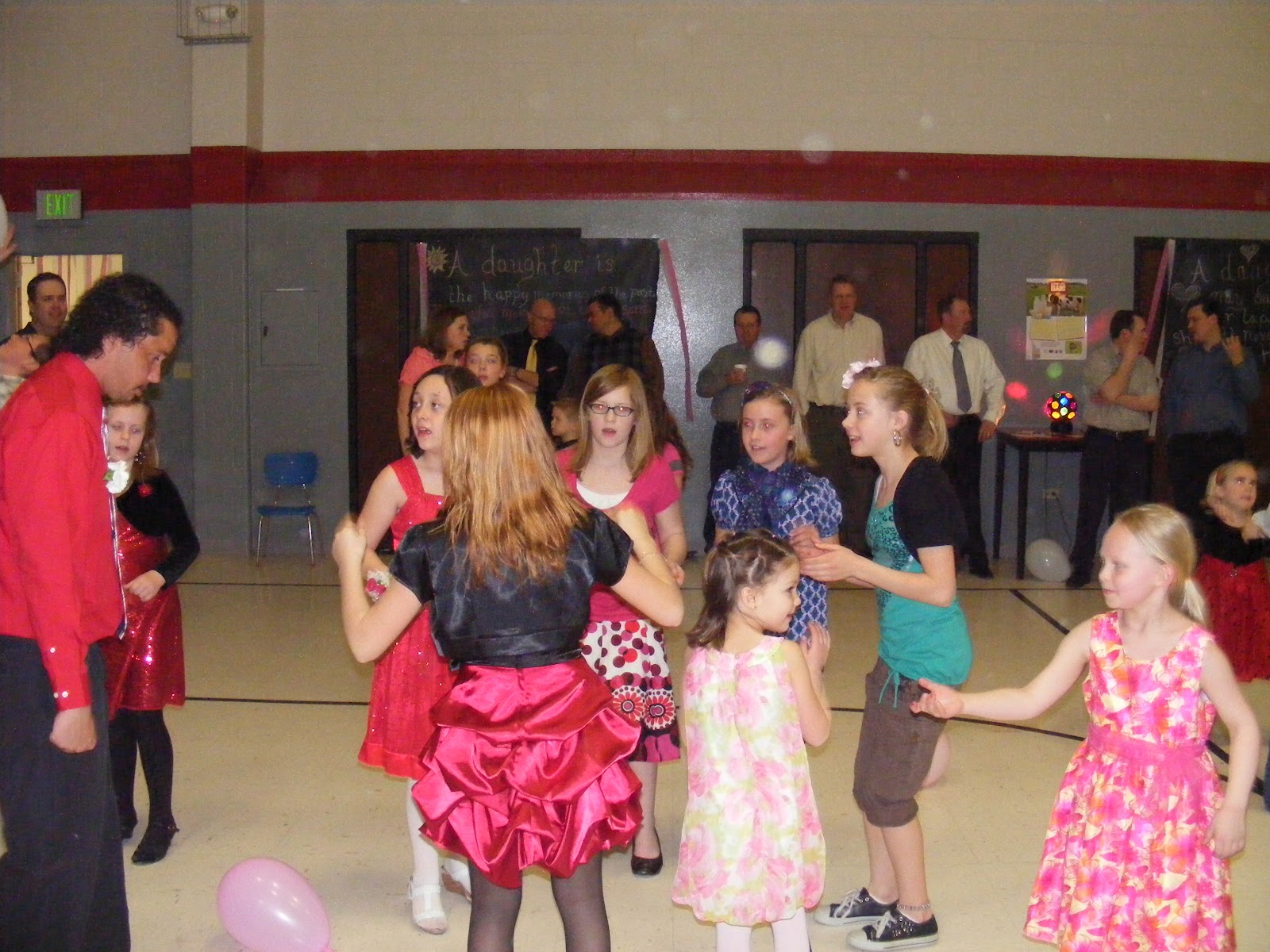 friday enrichment: Daddy Daughter Dance! What a great enrichment!