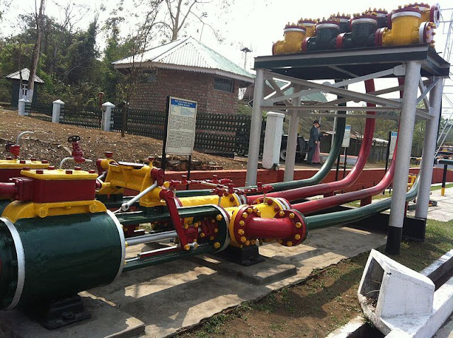 In which state the oldest oil field in India is located?