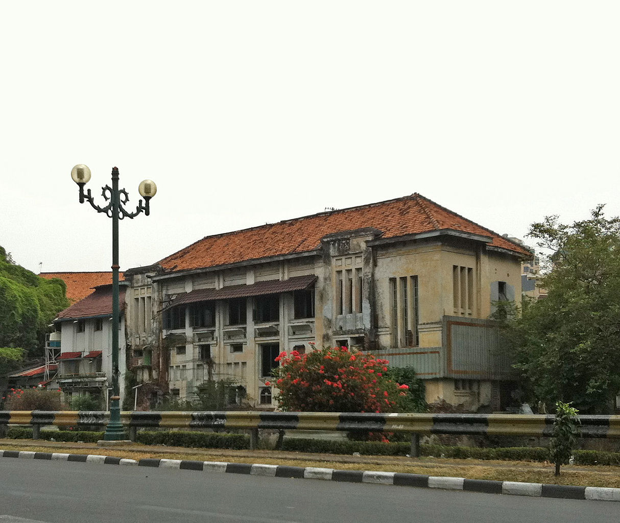 Antikpisan: Cermin Eropa Toko Tio Tek Hong Batavia Era Ned - Ind