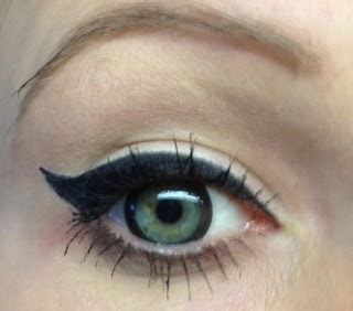 Touch Kajal: Tutorial: Fat Black Cat Eye