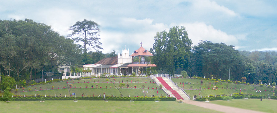 Photos of St. Alphonsa Church Bharananganam, Kerala | Kadakulam கடகுளம்