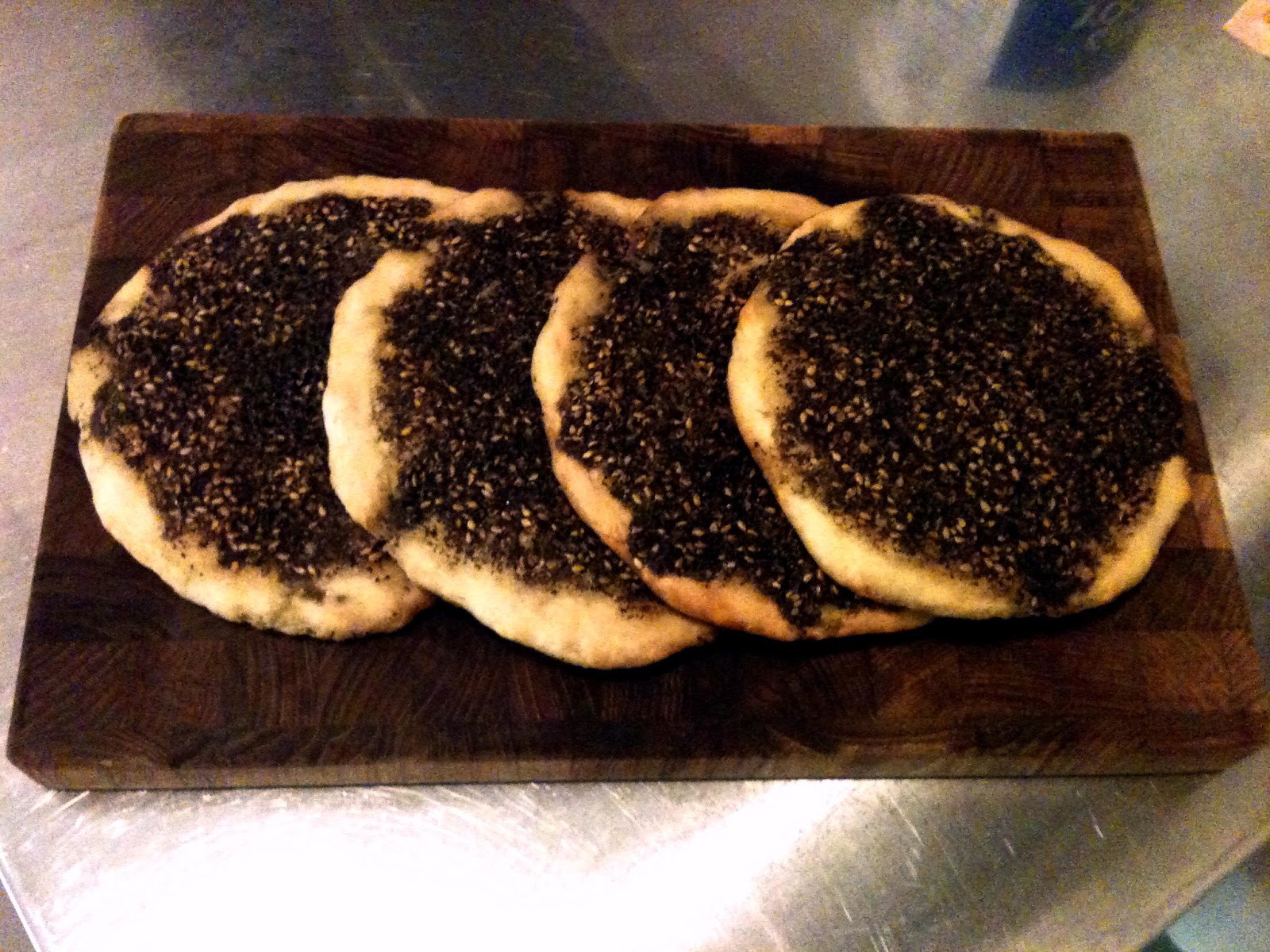 Laura's Gourmandises: A Lebanese Manouché for breakfast