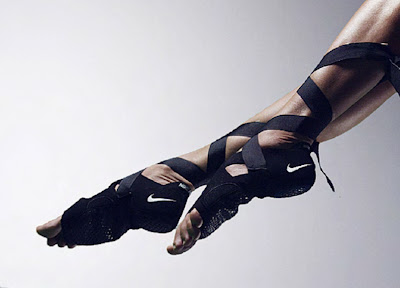 NIKE Nike Studio Wrap, SPORTSWEAR PINNACLE COLLECTION, Nike+Flyknit One ...